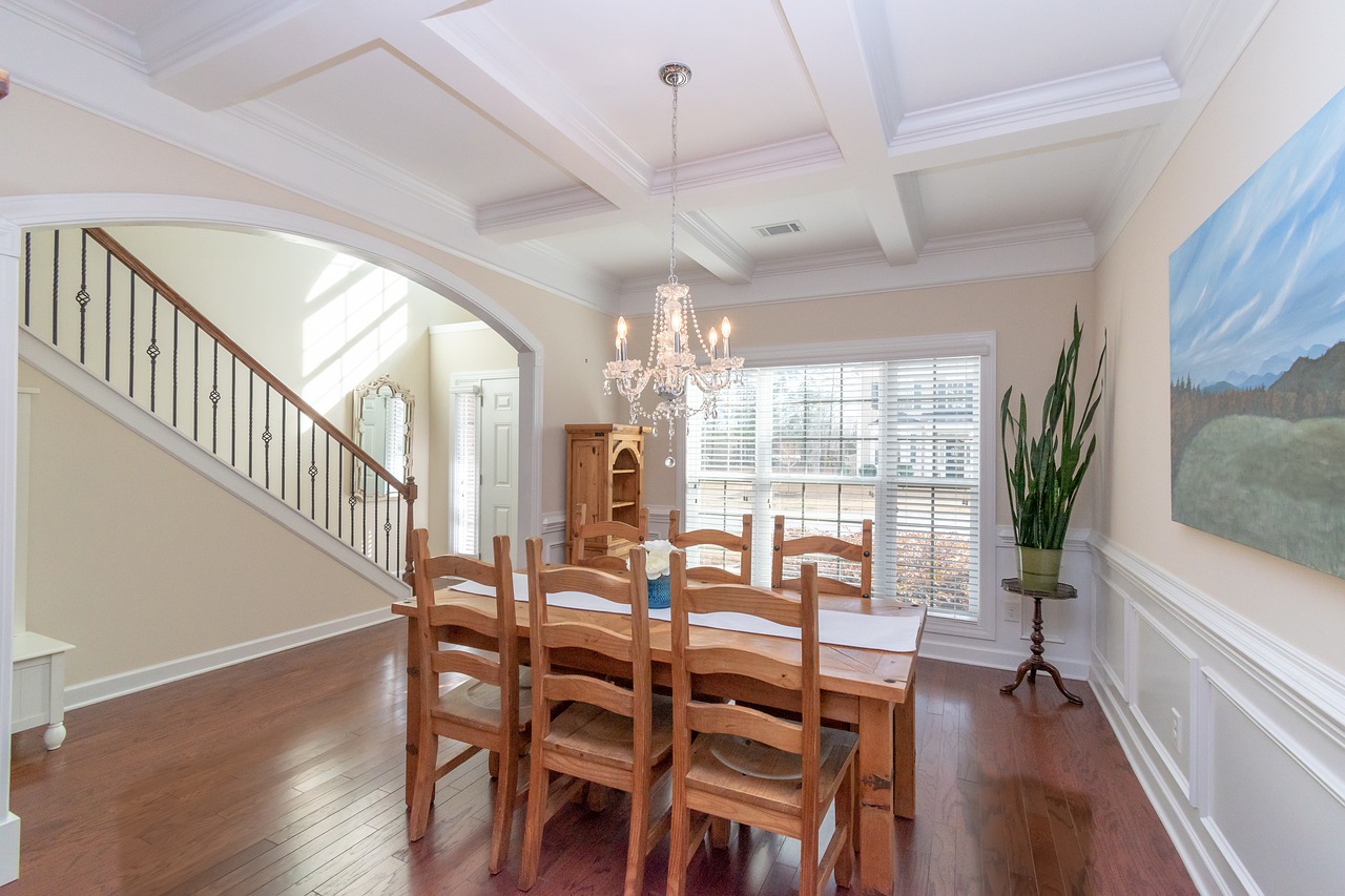 Crown Moulding & Trim Installation Experts in Toronto | Trim Team